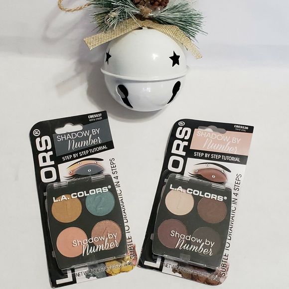 L.A. Colors | Makeup | La Colors Eyeshadow 2pk Palette Ex Credit Nerd ...